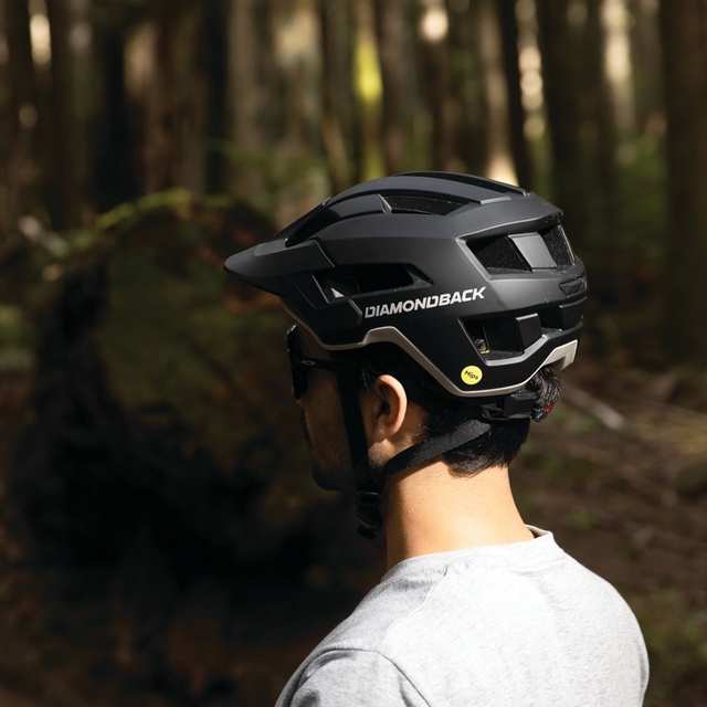 Diamondback Chute MIPS Bike Helmet | SportChek