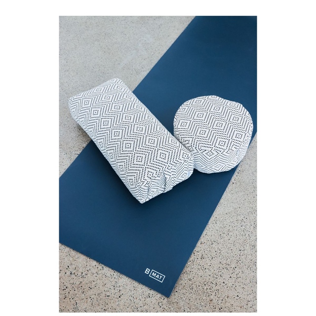 B Yoga Calm Meditation Cushion with Cover | SportChek