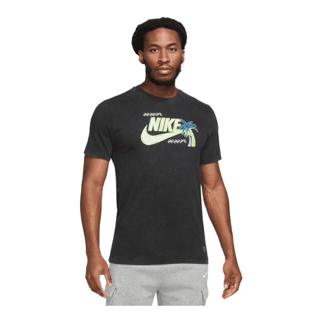 Nike Sportswear Men's Beach Party T Shirt | SportChek