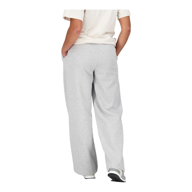 New Balance Women's Essentials Wide Sweatpants | SportChek
