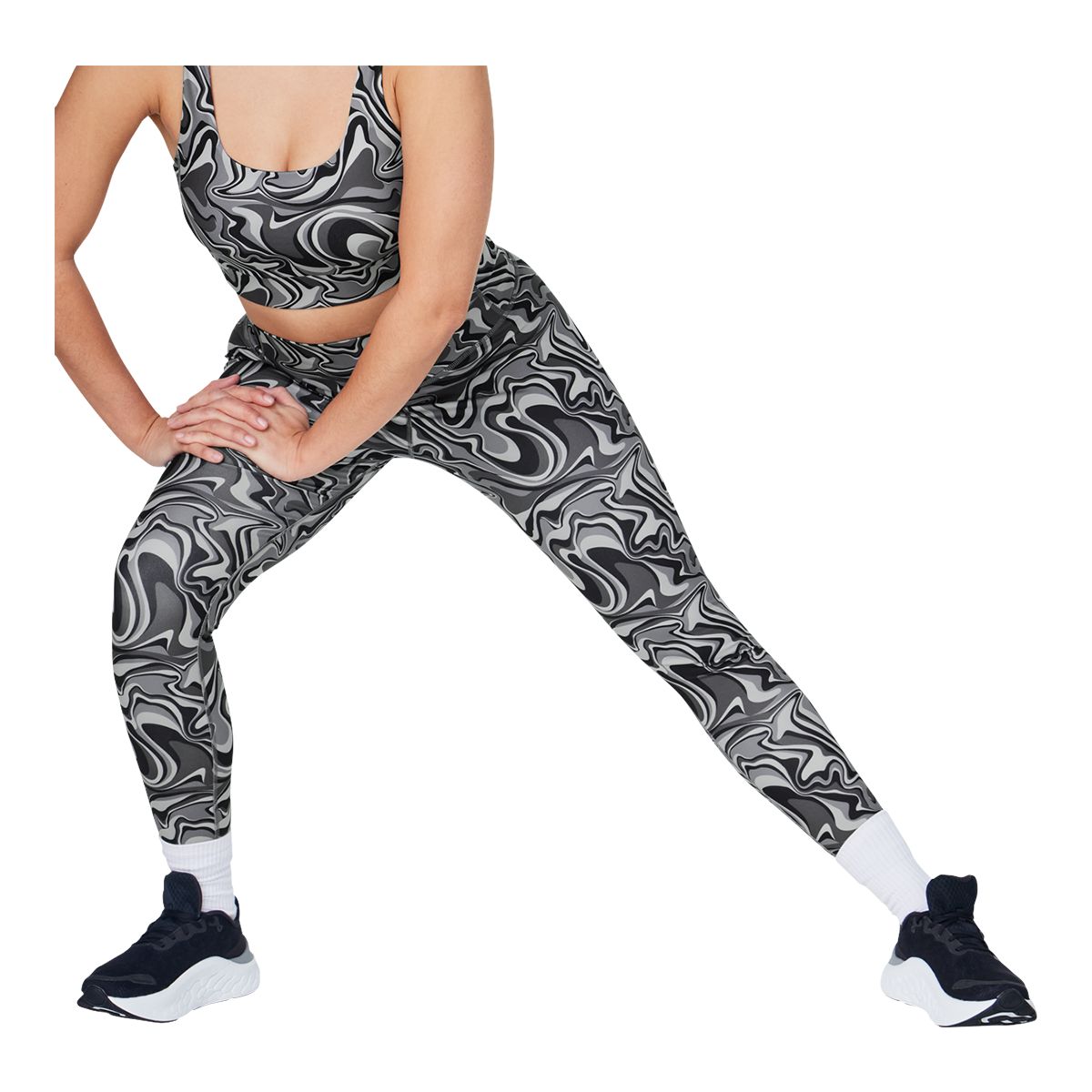 FWD Women's Core Swirl Print High Rise 7/8 Leggings | SportChek