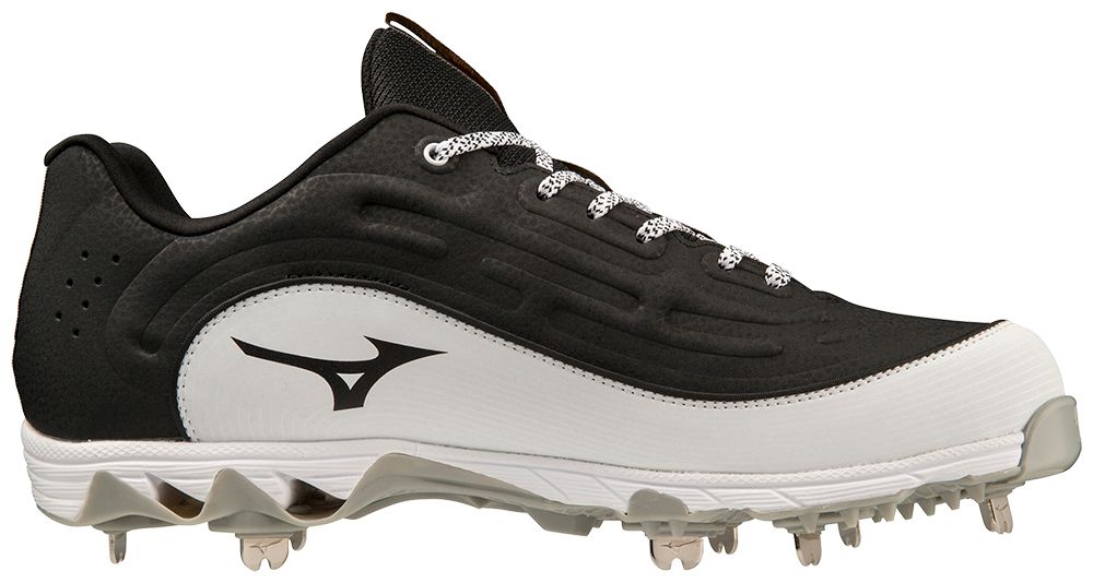 Mizuno Men's 9-Spike Ambition 3 Metal Low Baseball Cleats | SportChek