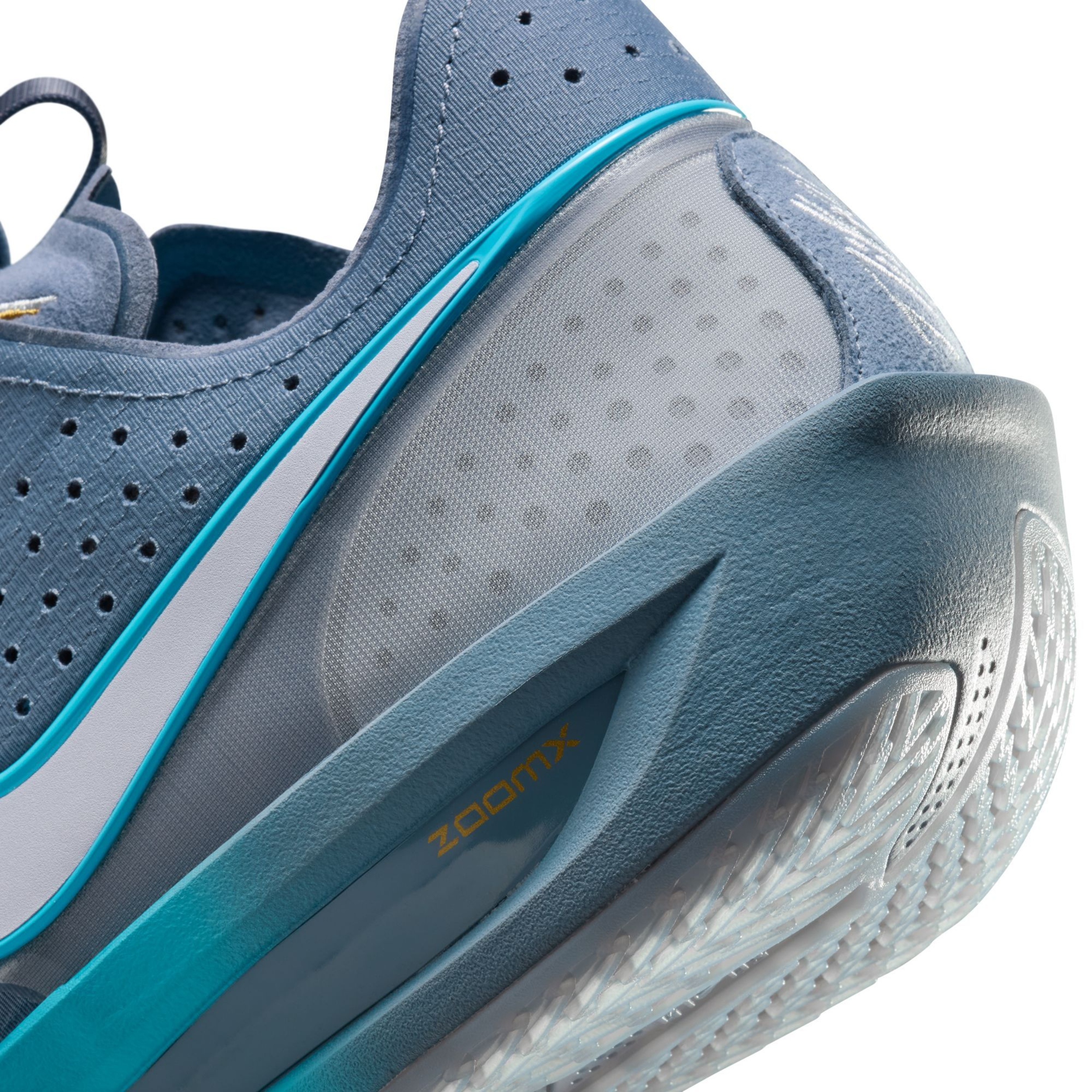 Nike Unisex G.T. Cut 3 Basketball Shoes | SportChek